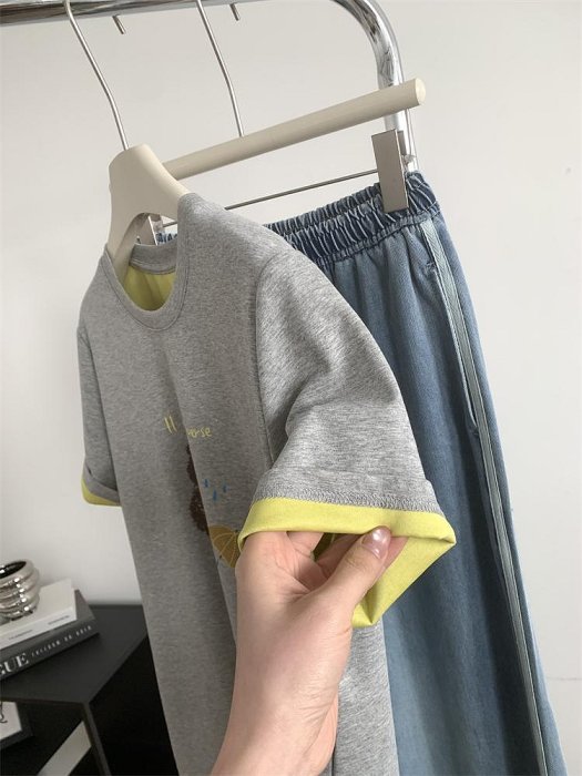 YOHO 短袖T恤 實拍韓系撞色圓領小熊印花上衣 寬鬆上衣 (DXQ031316) | Yahoo拍賣