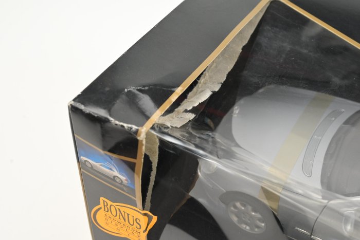 《玖隆蕭松和 挖寶網S》MAISTO Mercedes-Benz 賓士 S-Class 1：18 汽車模型 擺飾 盒裝 (12494 ...