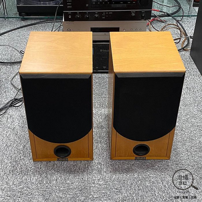 『澄橘』USHER V9801 書架喇叭 一對 木紋《二手交換買賣》A76120 | Yahoo拍賣