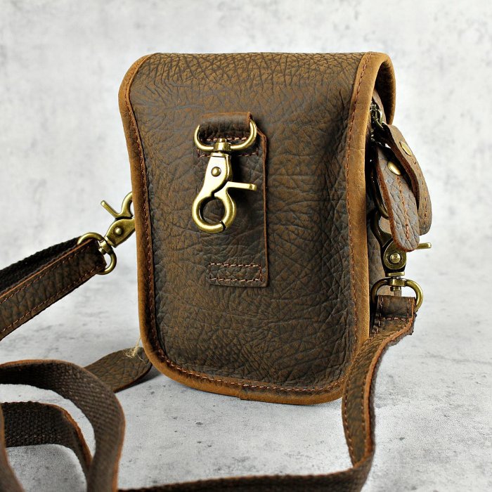 【桑園の】頂級皮質 瘋馬皮 頭層牛皮 復古擦色 帥氣中性 腰掛包 斜背包 兩用 D 6367 | Yahoo拍賣