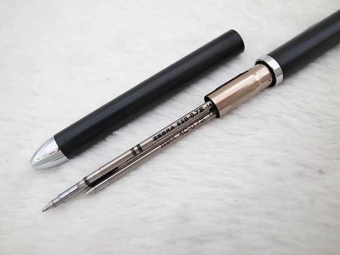 40 美國製 Cross 黑霧鋼 tech3 三用多功能筆(2原子筆+1自動鉛筆)(9.5成新) | Yahoo拍賣