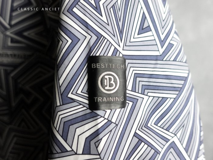 CA 台灣品牌 ONE BOY 花紋 衝鋒外套 連帽外套 3XL號 一元起標無底價A564 | Yahoo拍賣