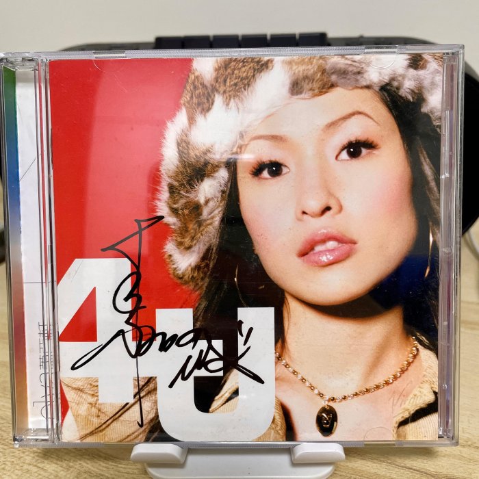 CD elva 蕭亞軒 4U 親筆簽名 CD 寫真書在 紙盒在 明信片在 | Yahoo拍賣