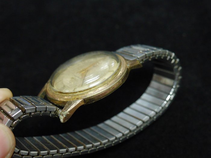 【阿輝の古物】手錶_Titoni_未測試_錶面有刮痕 生鏽 錶帶有使用痕跡_#E44 | Yahoo拍賣