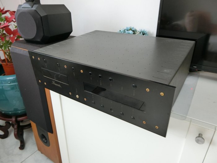 Burmester Twin CD 941 德國製造CD播放機FM收音機以及DA C使用philips CDM9-PRO | Yahoo拍賣