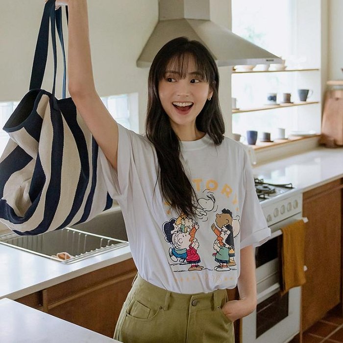 Bellee 正韓 可愛史努比印花寬鬆短袖長版上衣 (3色) 【0514-15】 | Yahoo拍賣