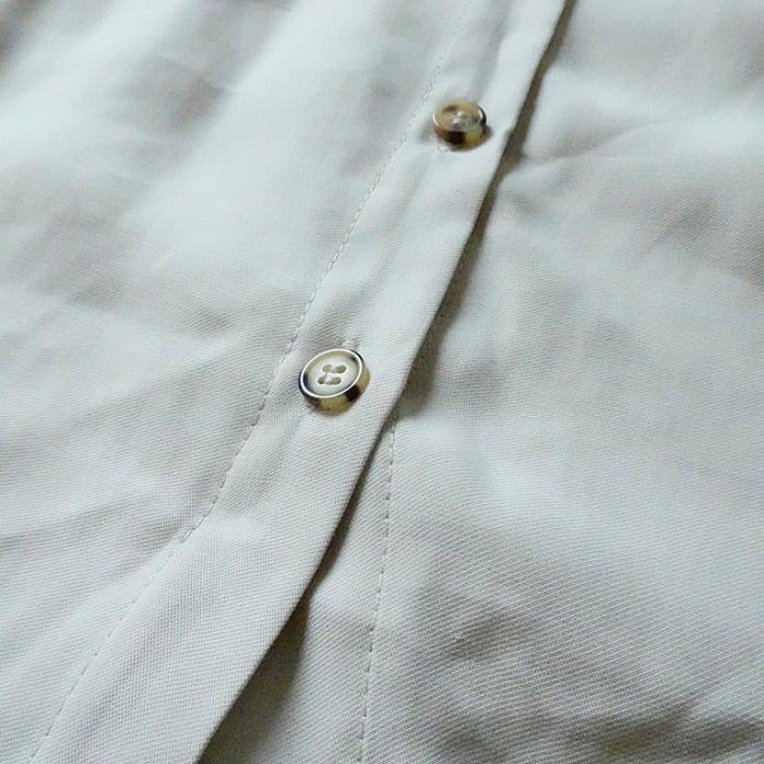 一元起標～當 我 們 在 衣 起C-WIT＊╯全新專櫃MNG琥珀排釦造型洋裝L | Yahoo拍賣