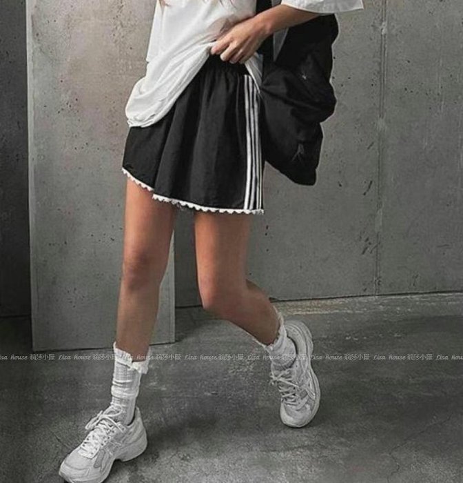 【莉莎小屋】正韓 Korea 春夏新品代購 下拼接蕾絲側條休閒短褲👚👖 E0618 | Yahoo拍賣