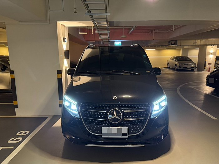 Mercedes-Benz/賓士, V-Class/Vito, 已收訂M-Benz V-Class V250d 2024 黑 | Yahoo中古車