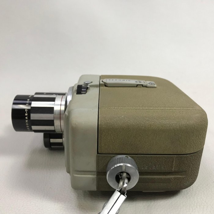 【藏舊尋寶屋】老日本 超經典3鏡頭高階8公分發條機械攝影機Sekonic Elmatic 8 底片相機 附原皮套及簡介※2505080422165-27J※ | Yahoo拍賣