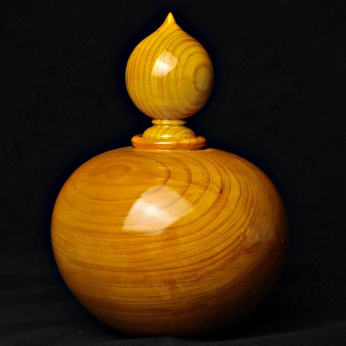【桑園の】檜木 聚寶盆 452g 金黃 整塊 實木 寶瓶 招財 木雕件 T 6067 | Yahoo拍賣
