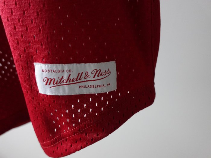CA 美國運動品牌 Mitchell & Ness 紅色 網眼 休閒運動短t M號 一元起標無底價C446 | Yahoo拍賣