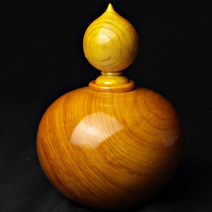 【桑園の】檜木 聚寶盆 452g 金黃 整塊 實木 寶瓶 招財 木雕件 T 6067 | Yahoo拍賣