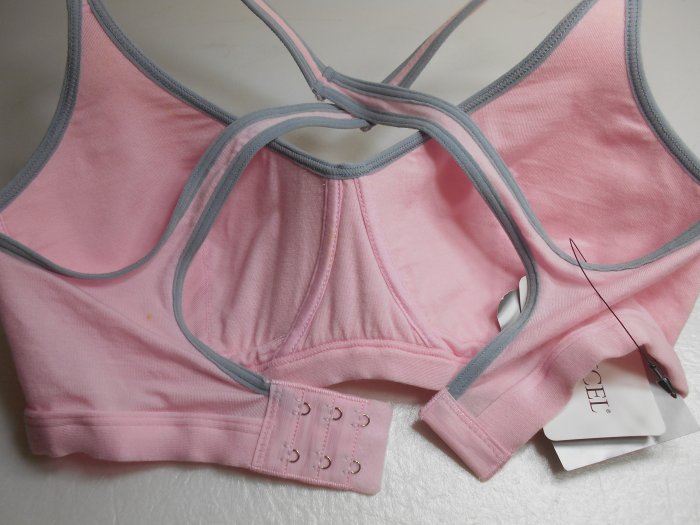 女【CorpoX】全新~淺粉紅舒適迷人無鋼圈天絲運動型內衣70D/32D~100元起標~標多少賣多少~ (8A64) | Yahoo拍賣