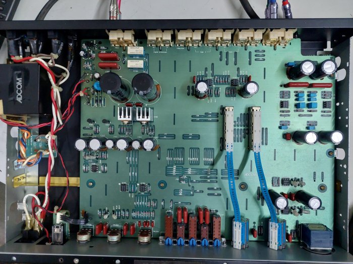 【標標樂】【 美國ADCOM GFP-555II 前級擴大機】低價起標 無底價 | Yahoo拍賣