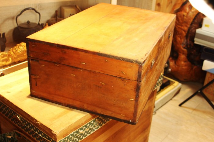 【桑園の】正老件 早期台灣 扁柏 大型 66公分 實木 老箱子 衣物箱 嫁妝箱 (委託品) Q 11021 A12 | Yahoo拍賣