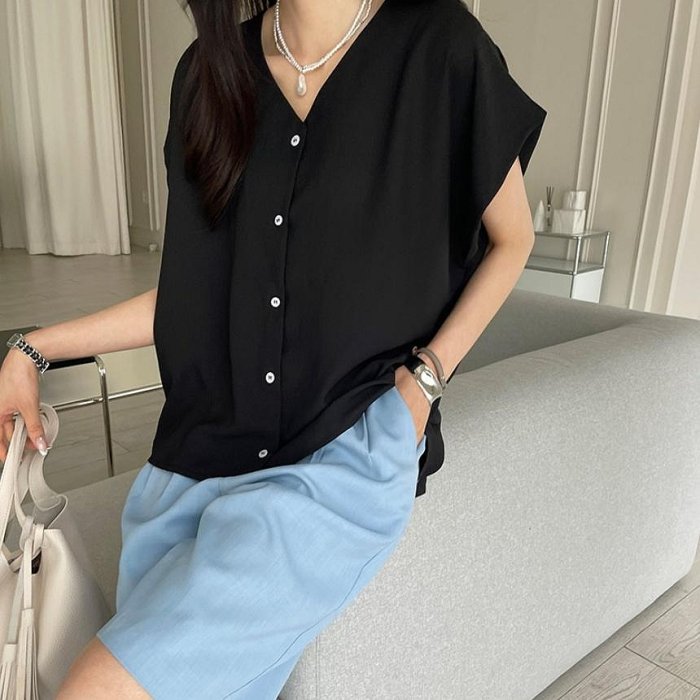 Bellee 正韓 質感V領無肩線雪紡上衣 (3色) 【0717-39】 | Yahoo拍賣