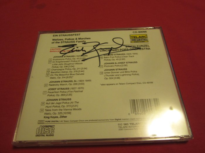 Ein Straussfest (封面及封底有簽名，無IFPI) | Yahoo拍賣