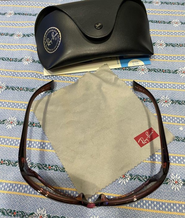 二手品 雷朋眼鏡～義大利製 女款 Ray-Ban | Yahoo拍賣