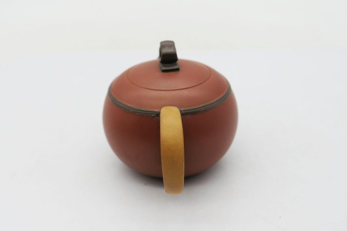 (小蔡二手挖寶網) 早期 王紅娟 國家級助理工藝美術師 茶壺 茶器 易碎 收藏品 總重量約189g 行家自行鑑定 商品如圖 100元起標 無底價 | Yahoo拍賣