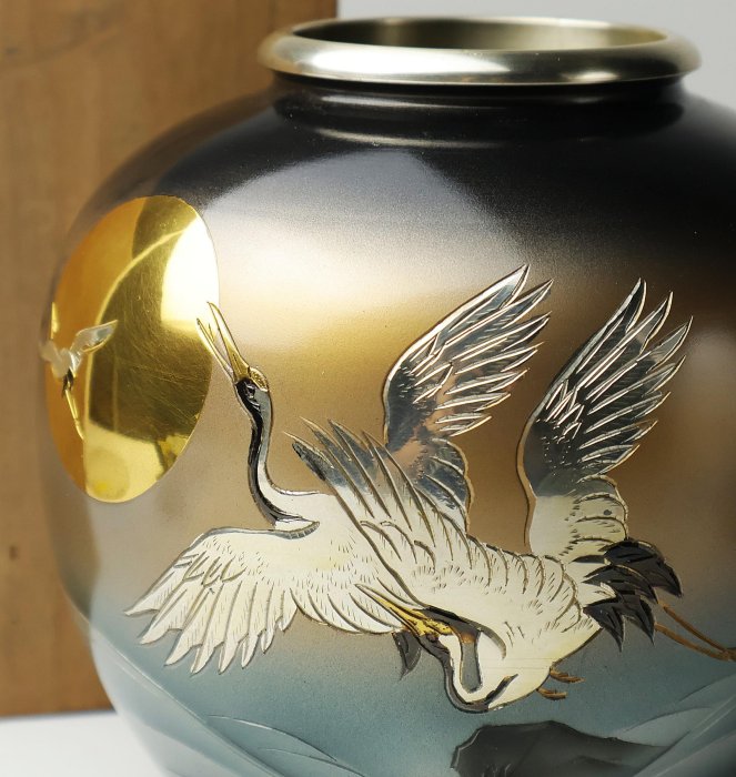 【桑園の】日本 昭和老件 鑄銅 837g 作家款 雕金崁銀 仙鶴 鑄物 銅花瓶 壺型花器 桐箱附 T 7306 | Yahoo拍賣