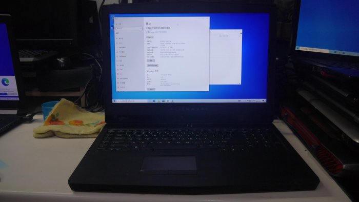 T075 DELL Alienware 外星人 17 R5 i7八代 十二核心超大螢幕筆電 百元起標 | Yahoo拍賣
