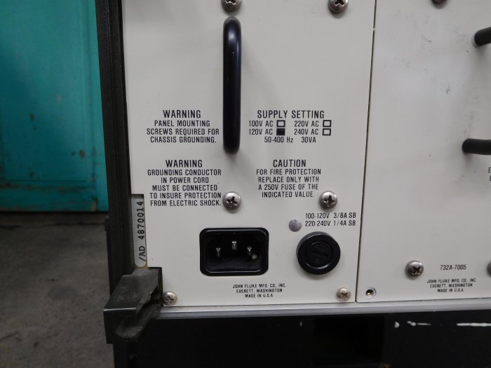 Fluke 732A DC Reference Standard | Yahoo拍賣