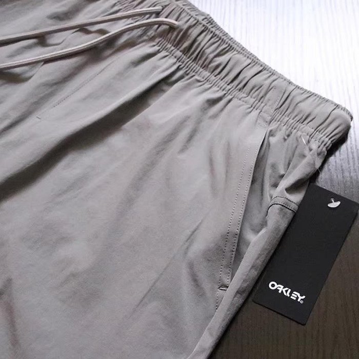 25mart【一元起標】美國 OAKLEY 男 輕薄快乾 抽繩 鬆緊腰 運動 短褲 黑色 XL | Yahoo拍賣