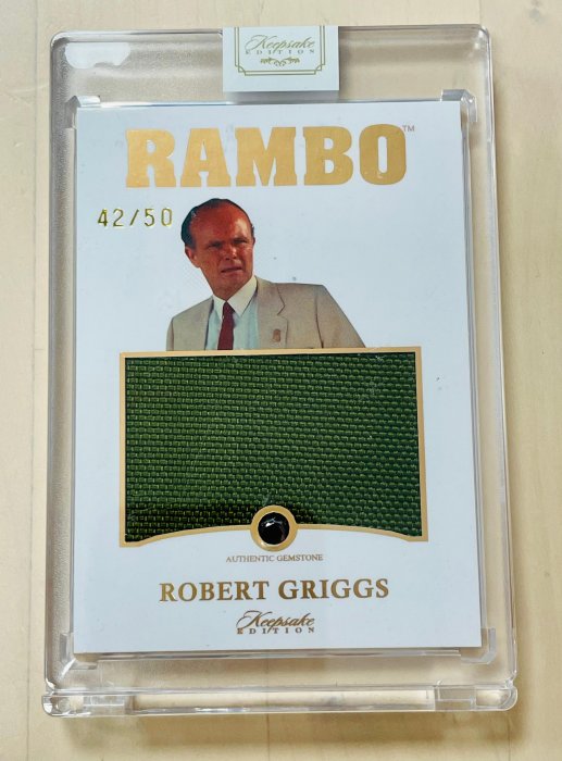2024 ROBERT GRIGGS JERSEY 藍波「第一滴血」Rambo Keepsake 衣物用品高比例紅碧璽限量特卡#42/50#本商品含原裝磁鐵外殼 | Yahoo拍賣