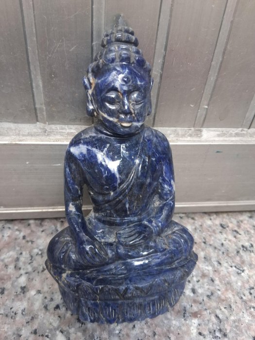 寒武紀文物_早期青金石雕佛像_高15.5cm-035 | Yahoo拍賣