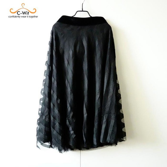 一元起標～當 我 們 在 衣 起C-WIT＊╯全新專櫃MOMA腰間細絨紗裙40號 | Yahoo拍賣