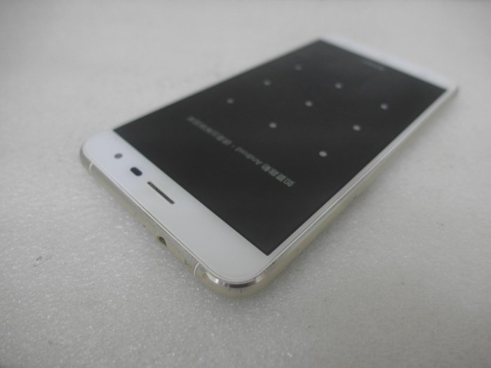 [快樂99]-ASUS ZF3 [刊登時可開機.可觸控.有鎖.其他請自行檢測問題]-99元起標(C100) | Yahoo拍賣