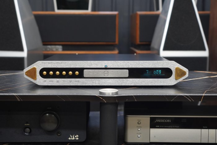 【夢響音響工作室】英國 ALCHEMIST NEXUS APD32A 高階CD播放機 已更換全新齒輪與馬達 含代用遙控器 一元起標 ...