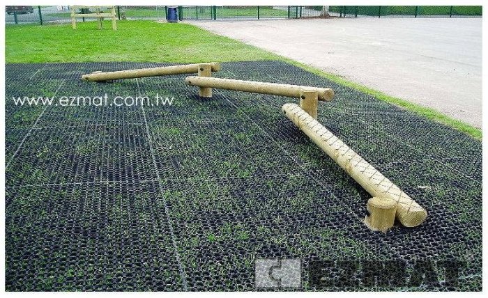 大興塑膠行 EZMAT TR-33B 橡膠重板 橡膠護草墊 耐油重板 廚房救星 橡膠防撞板 彈力橡膠墊 地墊達人 | Yahoo拍賣