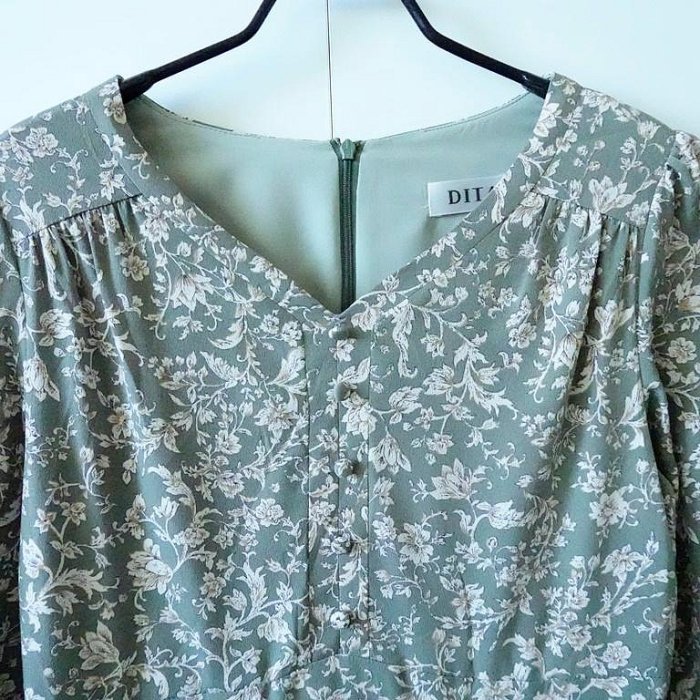 一元起標～當 我 們 在 衣 起C-WIT＊╯全新專櫃DITA後拉鍊復古雜誌款洋裝S | Yahoo拍賣