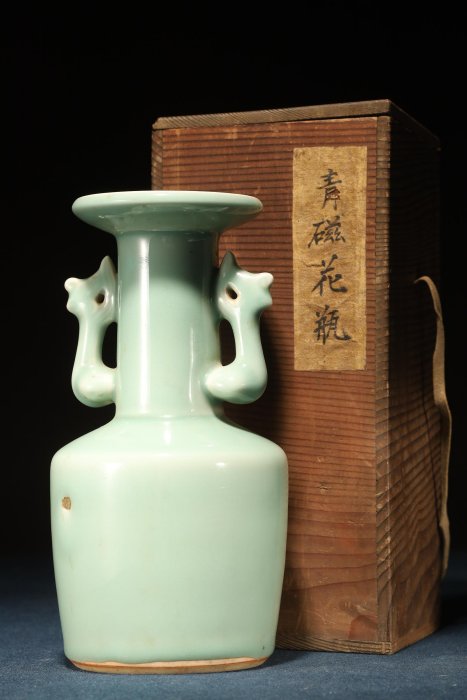 10/8結標 青瓷 鳳耳 賞瓶 原供箱 BDI1097 -花道 侘寂 插花 花藝 花學 花瓶 花器 茶葉罐 陶罐 瓷罐 花入 造景 園藝 茶室 和室 居家 生活 | Yahoo拍賣