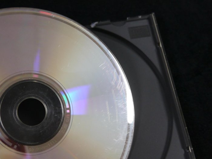 【阿輝の古物】CD_T111 姜育恆 跟往事乾杯 歌詞稍微泛黃_無IFPI_#E31_1元起標無底價 | Yahoo拍賣