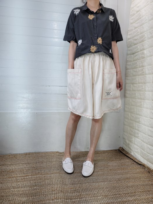 正韓korea韓國空運4N5米色口袋車標籤牛仔短褲 現貨 小齊韓衣 | Yahoo拍賣