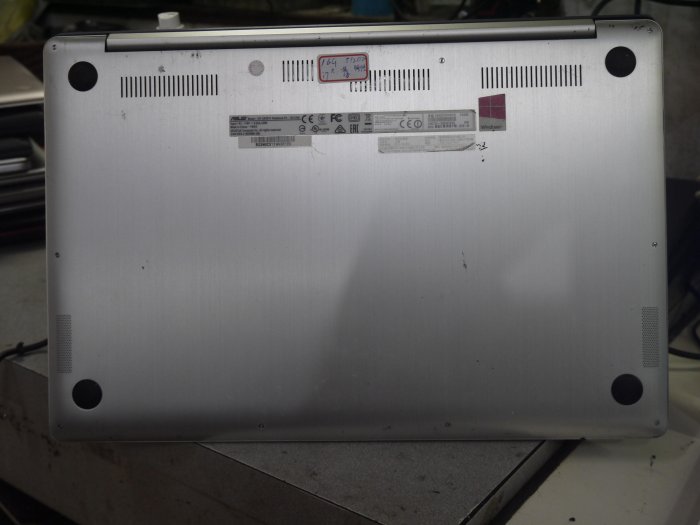 6969 ASUS UX501V i7六代 八核心筆電 標多賣多少 | Yahoo拍賣