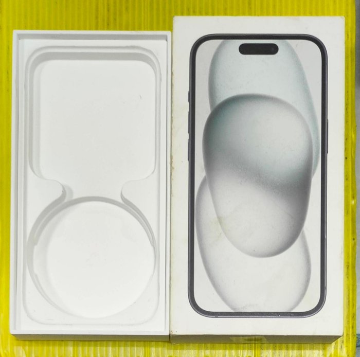 黑色~iphone 15 128G~台灣公司貨盒裝保固至2025/06/01~使用正常~實機照~外觀漂亮~電池健康度85%~ | Yahoo拍賣