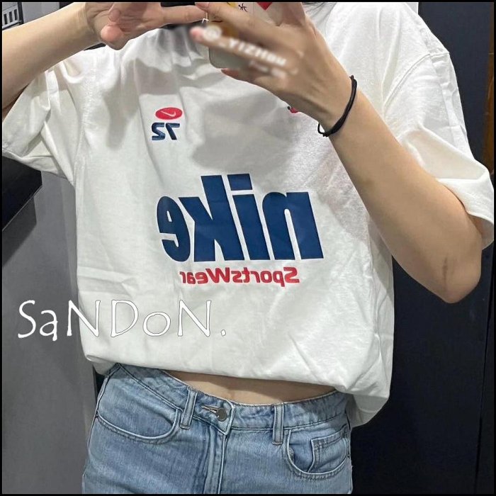 SaNDoN x『NIKE』25夏季聯名系列essential字母印花刺繡短TEE 250426 | Yahoo拍賣