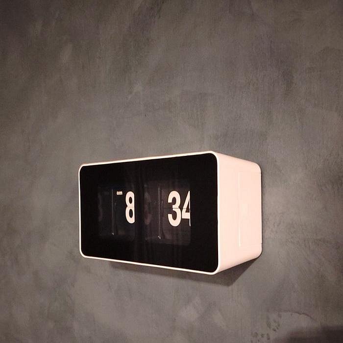 【timekeeper】 全新百搭Space Age風格桌式/壁掛式翻頁數字鐘 | Yahoo拍賣