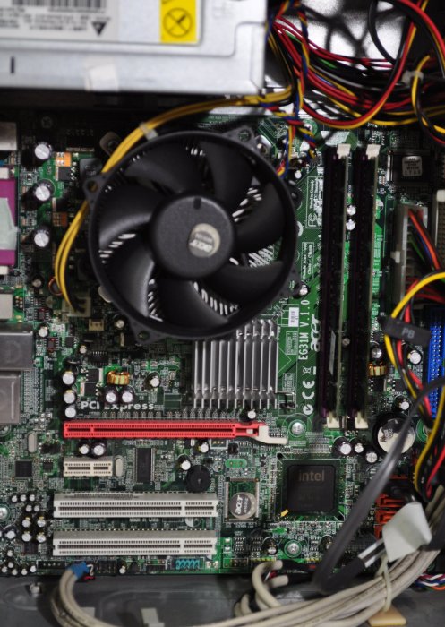 缺貨中 宏碁 acer M460 電腦主機 ( Q8400 處理器 ) | Yahoo拍賣