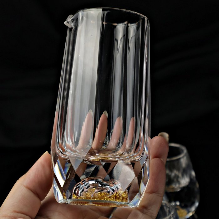 【桑園の】超美品~高檔水晶玻璃 鑽切 厚胎 24K金箔 酒杯 分酒器 玻璃杯 7客 未使用美品 盒附 T 9072 | Yahoo拍賣