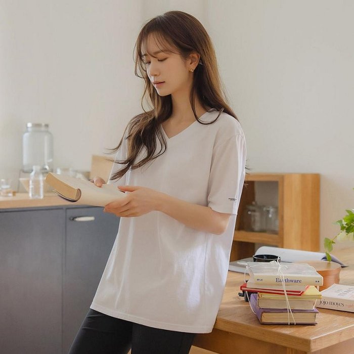 Bellee 正韓 袖子小布標V領長版棉上衣 (5色) 【0611-4】 | Yahoo拍賣