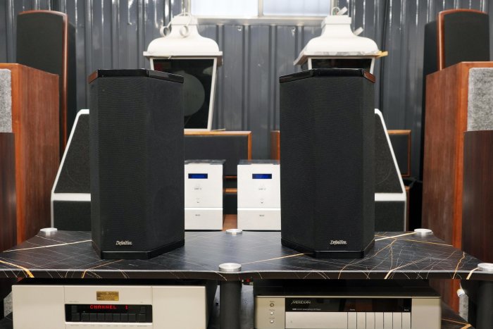 【夢響音響工作室】美國 DEFINITIVE BP-X 雙面發聲環繞/書架喇叭 一元起標！！ | Yahoo拍賣