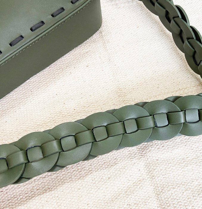 Belle^^ TED BAKER 墨綠色 編織 造型 真皮款 雙拉鍊 相機包 | Yahoo拍賣