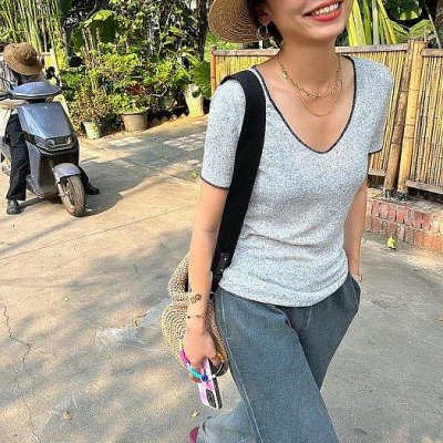 YOHO 短袖上衣 實拍親膚薄款彈力百搭V領短袖T恤 (TY0320-1) | Yahoo拍賣