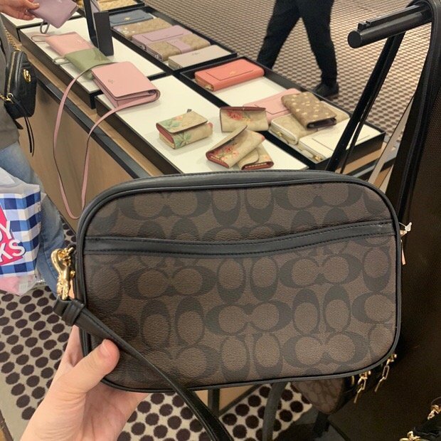 琪琪Outlet代購 Coach 39856 新款素面全牛皮雙拉鏈斜挎包 雙隔層肩背包 女士手拿包 附代購憑證 | Yahoo拍賣