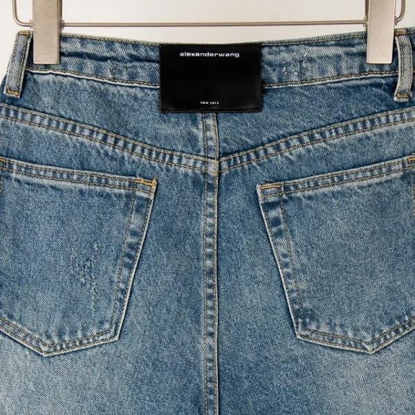 小V私家~ alex wang 2025新款 磨毛破邊 女の個性時尚鬚邊牛仔短褲 3色 (U1994) | Yahoo拍賣